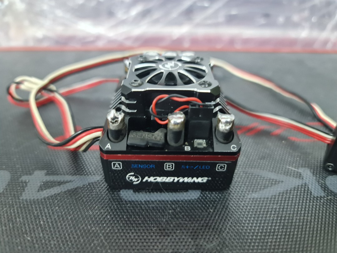 Hobbywing xr8 plus ESC with BT module, Hobbies & Toys, Toys & Games on ...