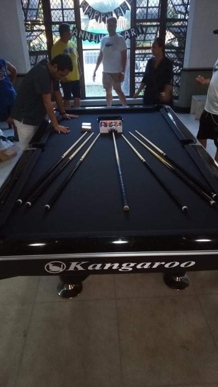 KANGAROO BILLIARD TABLE COMPLETE SET, Sports Equipment, Sports & Games ...