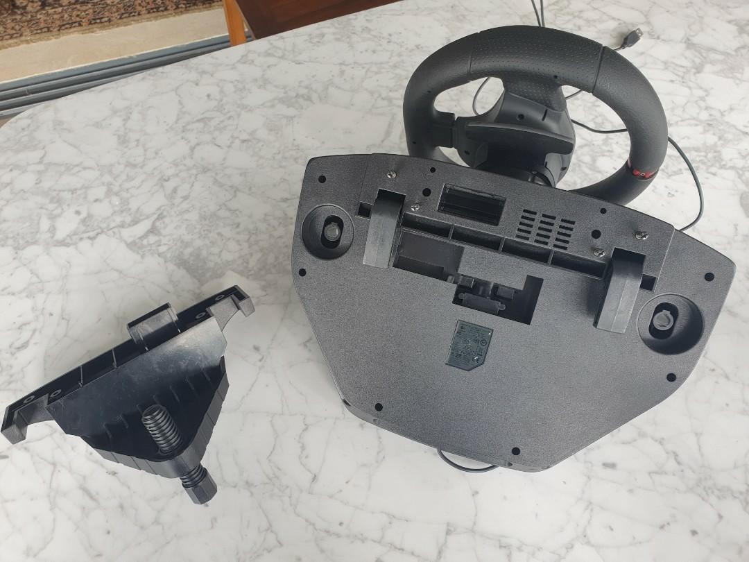 Logitech Momo Force Feedback Racing Wheel USB for PC, Video Gaming ...