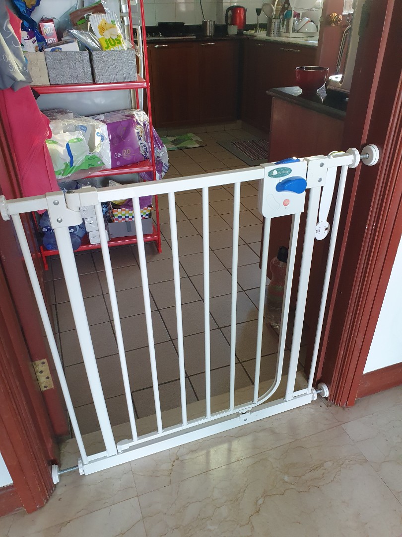Lucky Baby swing back gate safety door, Babies & Kids, Infant Playtime ...