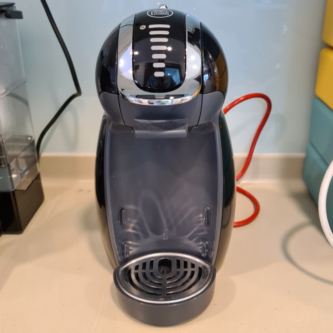 Nescafe Dolce Gusto Genio 2 Coffee Machine, TV & Home Appliances ...