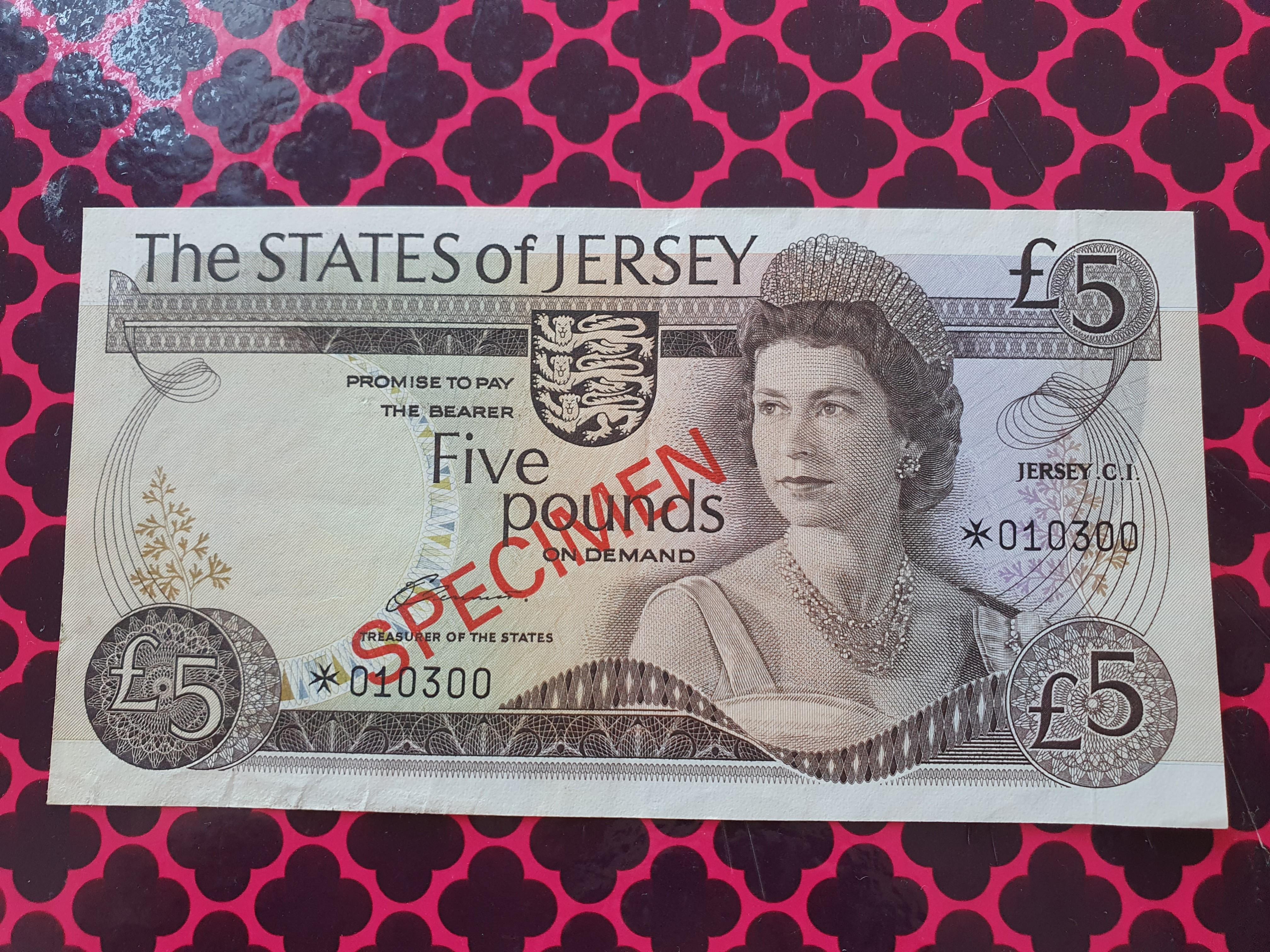 States of Jersey Queen Elizabeth 5 pound Specimen note, Hobbies & Toys ...