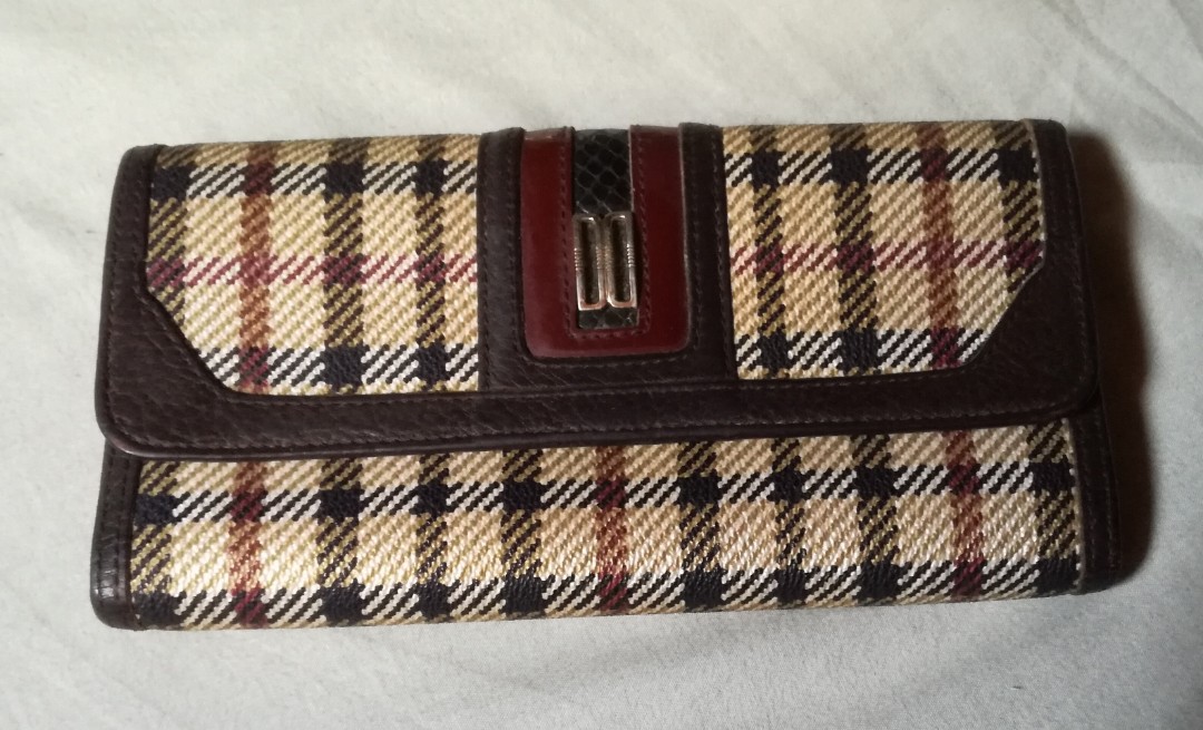 DAKS long wallet, Luxury, Bags & Wallets on Carousell