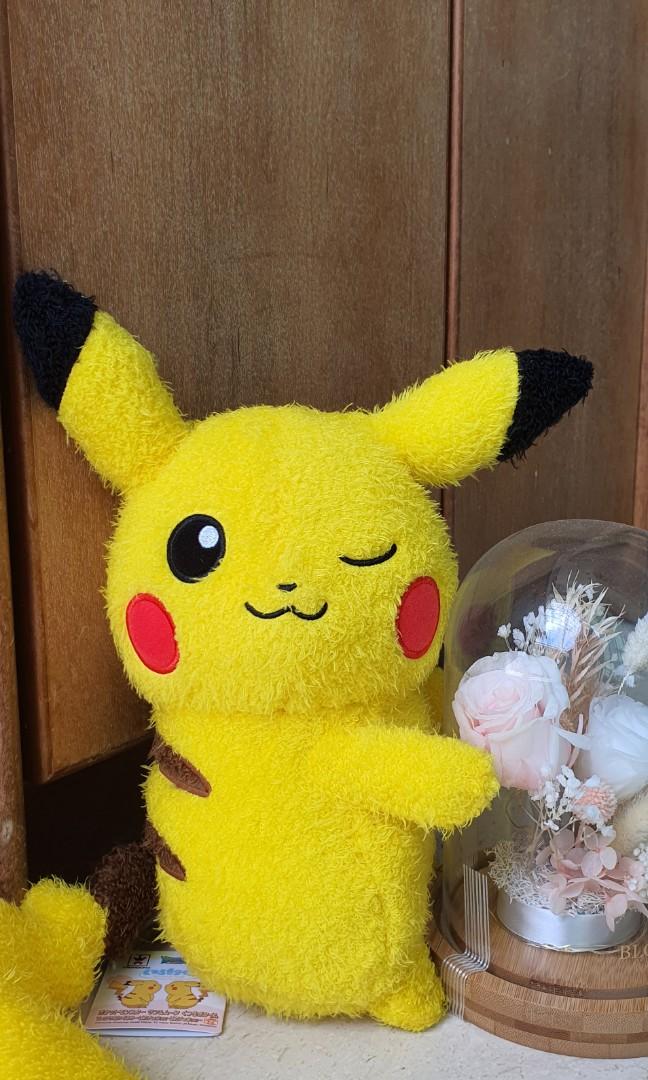 Pokemon Fluffy Hugging Pikachu Plushie Soft Toy, Hobbies & Toys, Toys ...