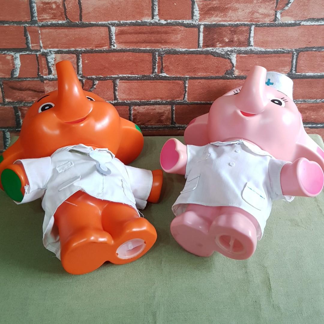 Rare Jumbo-size Pair of Doctor Sato-San and Nurse Sato-Chan coinbanks ...