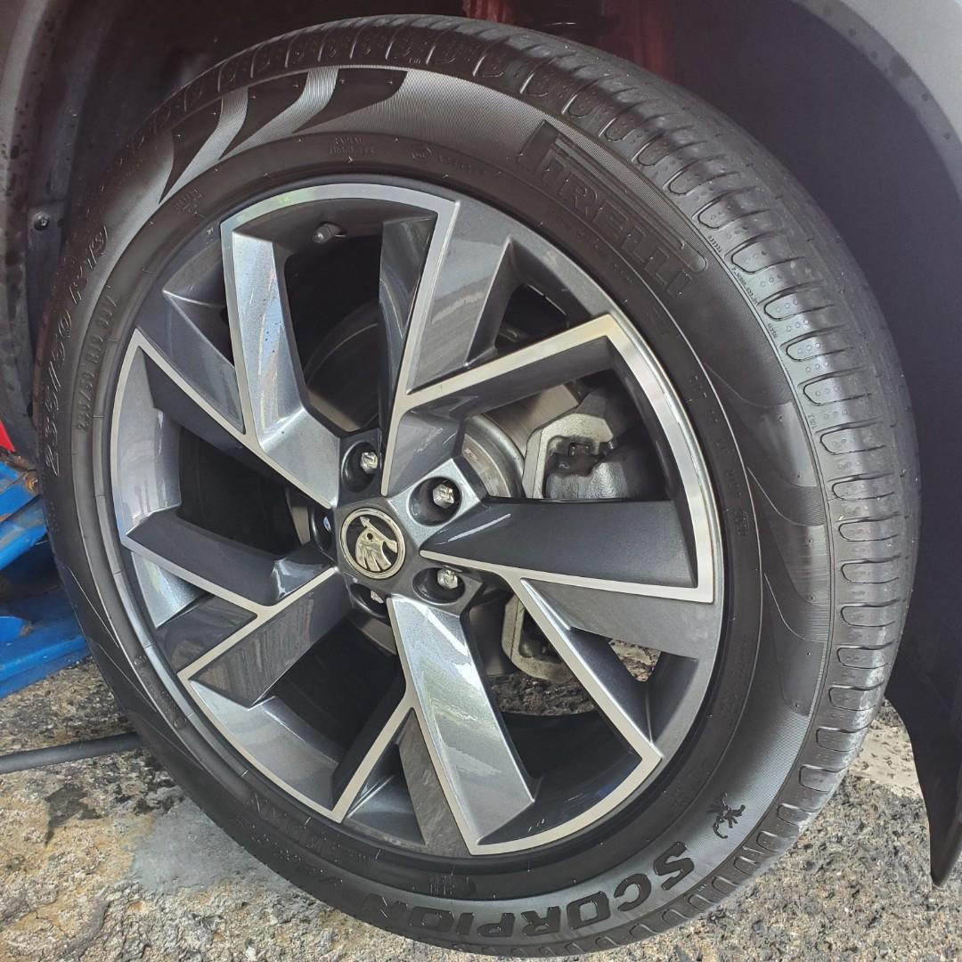 Skoda kodiaq sportline 19inch rims and tyres, Car Accessories, Tyres ...