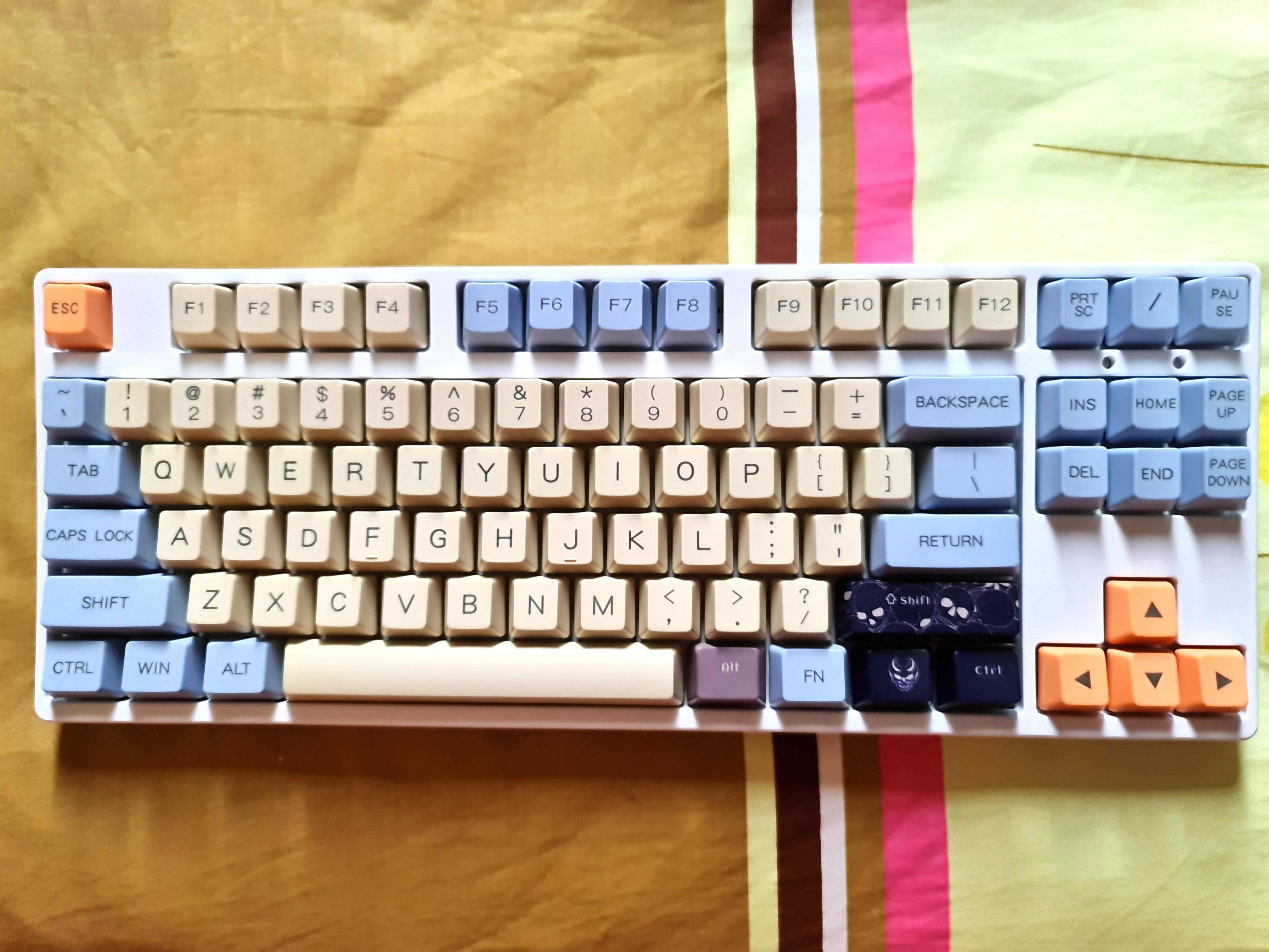 Custom TKL 87 key RGB Hotswappable Keyboard, Computers & Tech, Parts ...