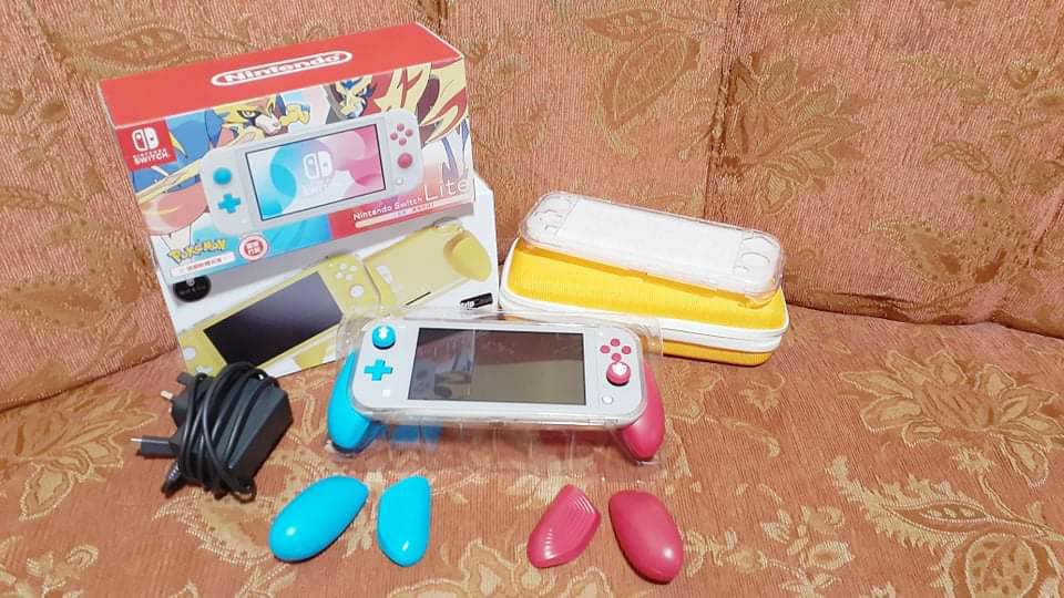 Nintendo Switch Lite Bundle, Video Gaming, Video Game Consoles ...