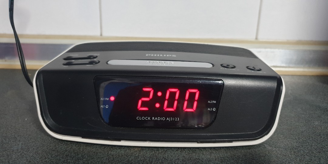 Philips digital alarm clock with Radio, Furniture & Home Living, Home ...