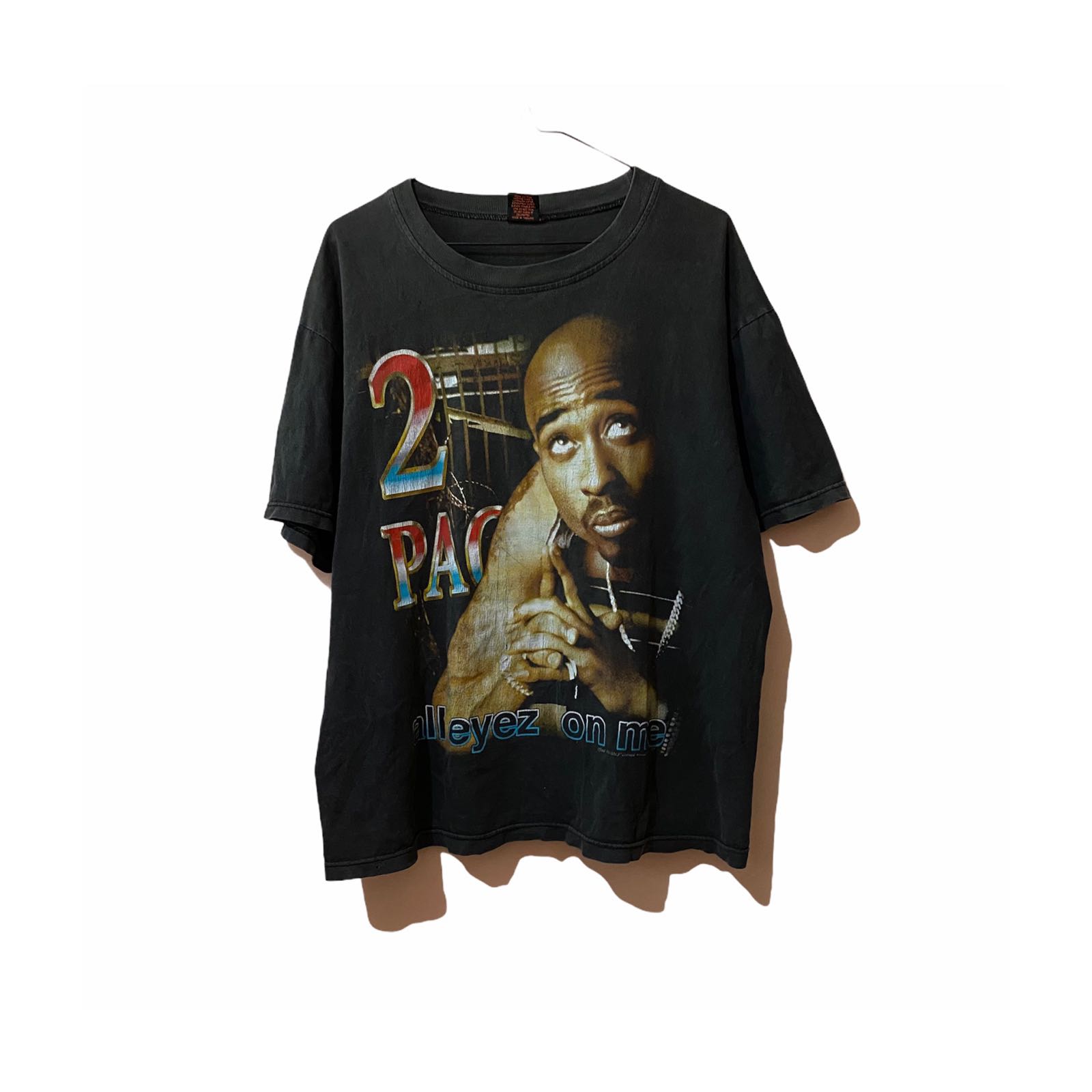(VINTAGE) 2pac Bootleg Tee Tupac, Men's Fashion, Tops & Sets, Tshirts ...