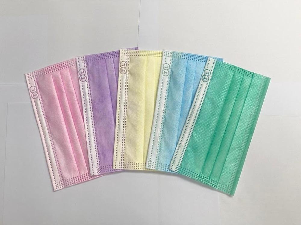 康寶牌 TL Mask 成人彩色口罩, 美容＆化妝品, 健康及美容 - 皮膚護理, 面部 - 面部護理 - Carousell