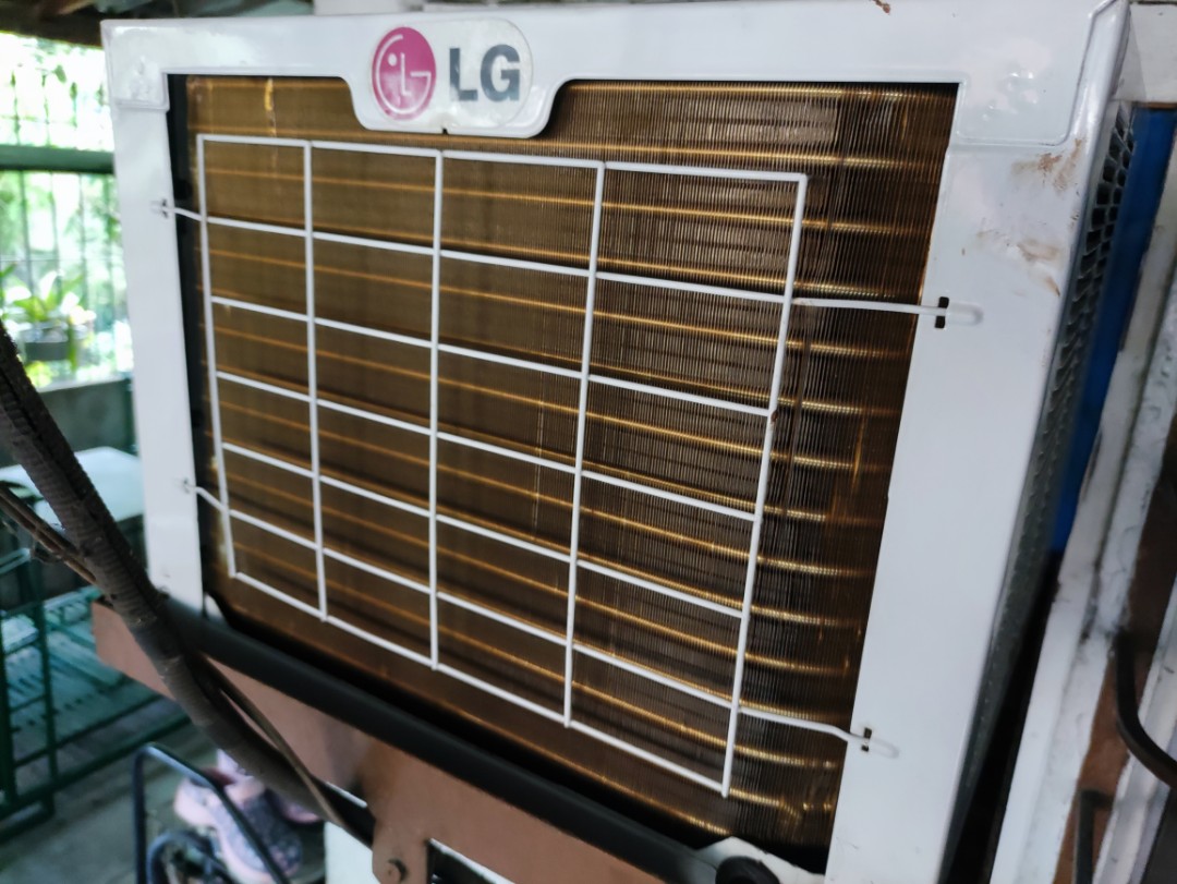 LG 1hp non-inverter window type, TV & Home Appliances, Air Conditioning ...