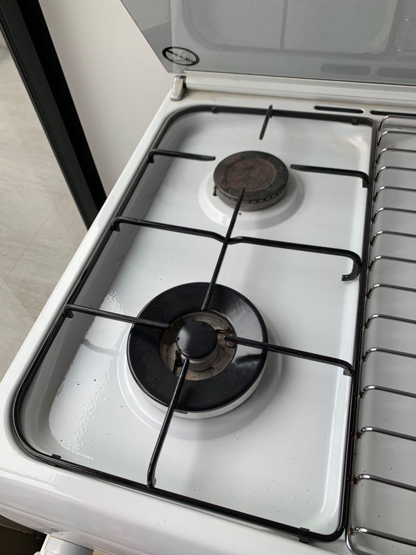 Turbo Free Standing Cooker T9640WELV (Piped Gas for Stove), TV & Home ...