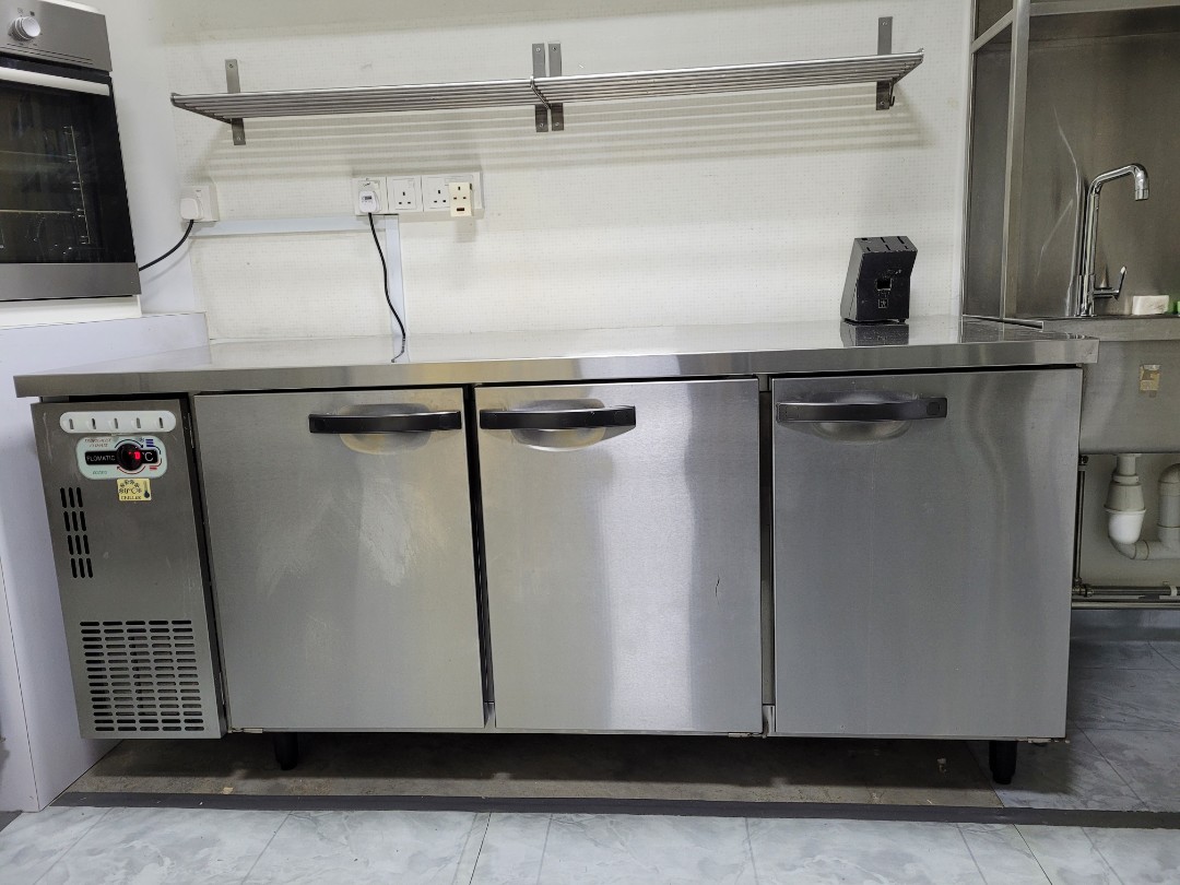 3 door counter top chiller, TV & Home Appliances, Kitchen Appliances ...