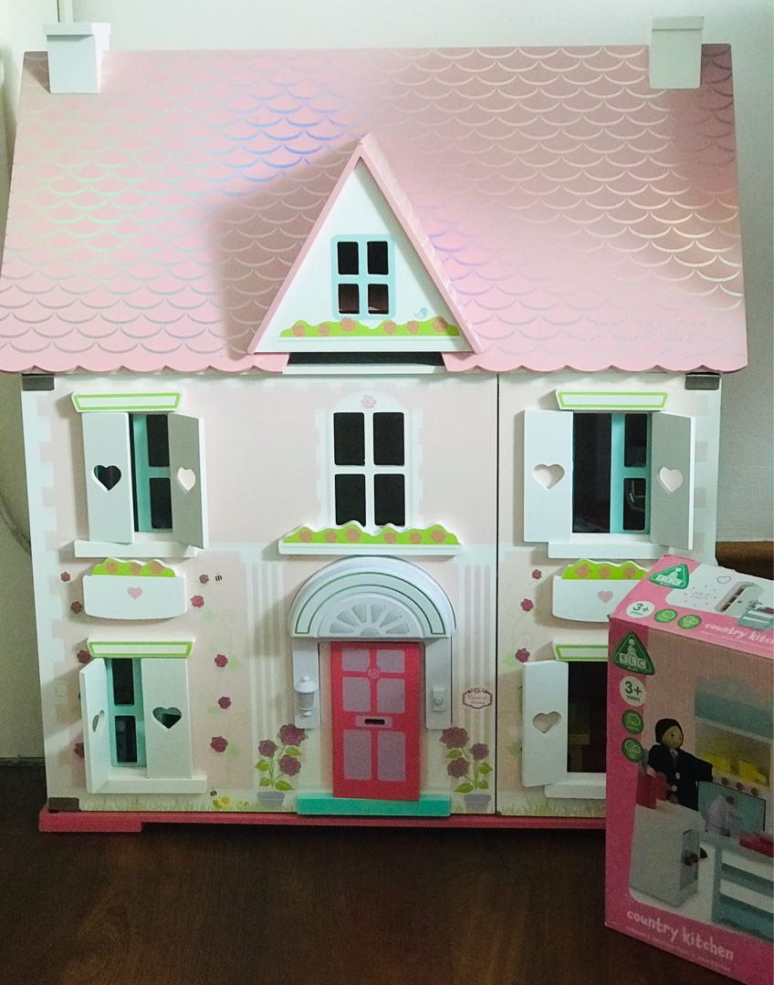 ELC Rosebud Dollhouse with additional kitchen set, Hobbies & Toys, Toys ...