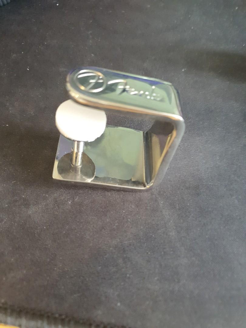 Fender Fatfinger sustain enhancer, Hobbies & Toys, Music & Media, Music ...