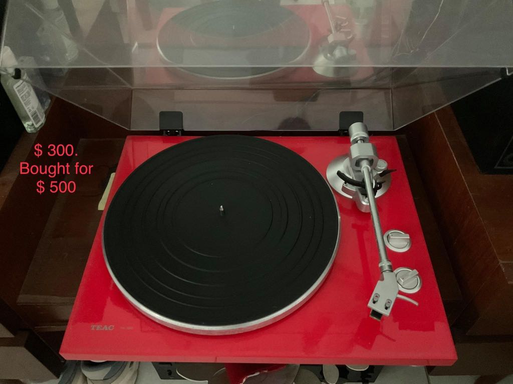 Limited edition record player, Vintage & Collectibles, Vintage ...