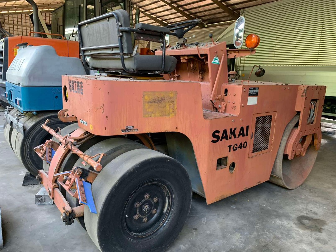 Pison Compactor / Sakai Brand, Commercial & Industrial, Construction ...