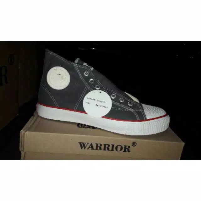 SEPATU WARRIOR / SEPATU WARIOR CLASIC WARNA ABU, Fesyen Pria, Sepatu ...