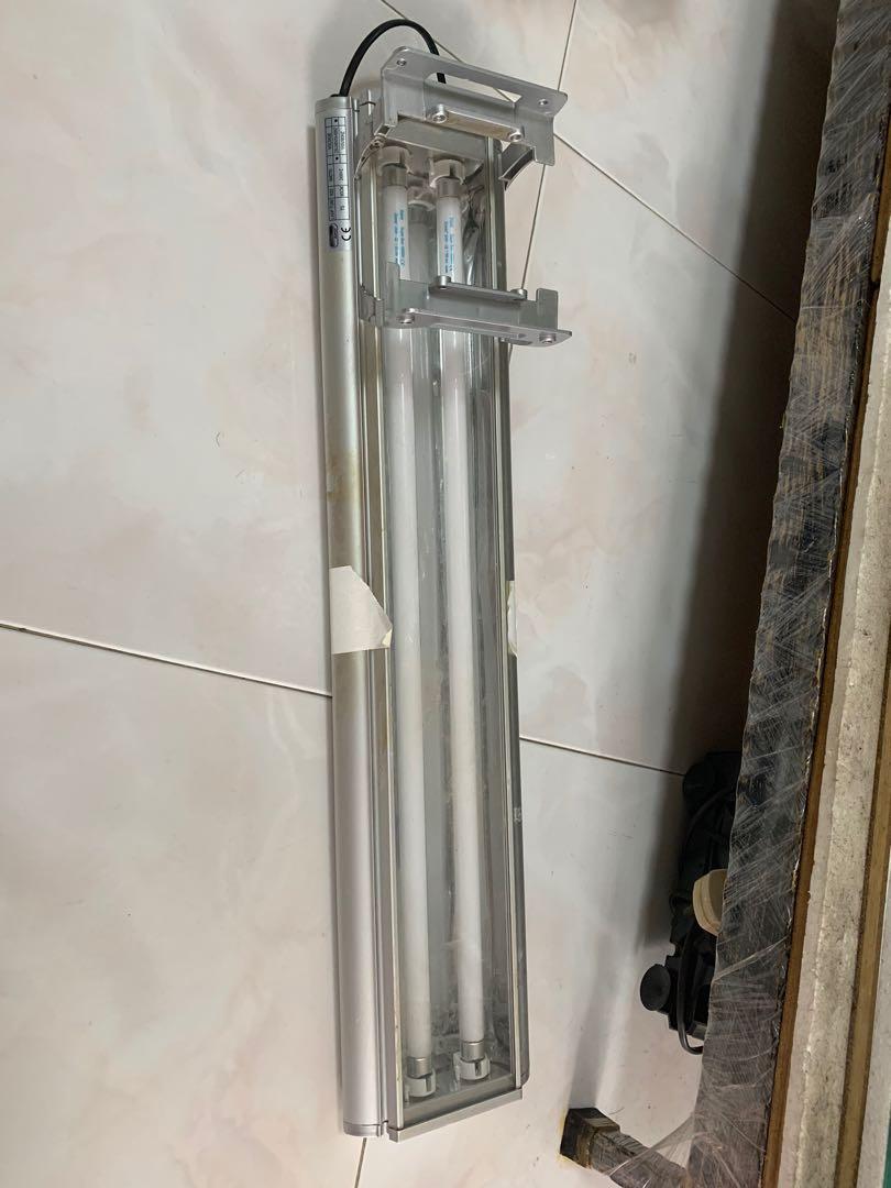 Aquazonic T5 60cm fixture and x2 light tubes (24 watt each), Pet ...