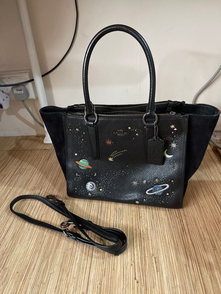 COACH SPACE DESIGN LIMITED, Women's Fashion, Bags & Wallets, Tote Bags ...