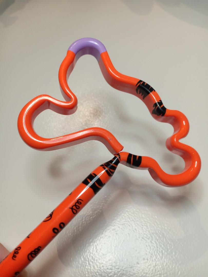 Disney Tigger Inkbend Pen, Hobbies & Toys, Stationery & Craft ...