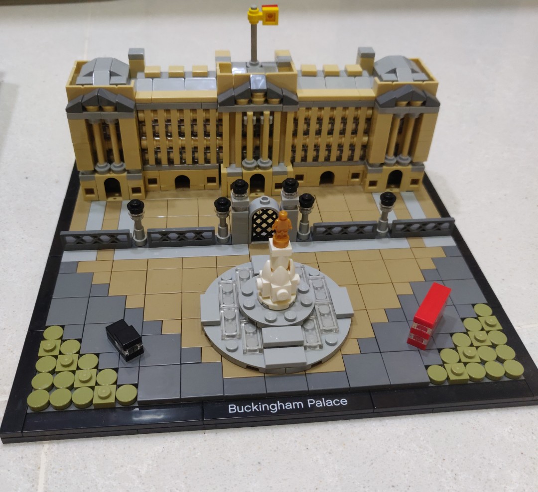 Pre-assembled Lego - Buckingham Palace, Hobbies & Toys, Toys & Games on ...