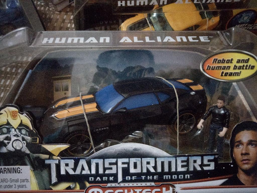 transformers human alliance bumblebee, Hobbies & Toys, Collectibles ...