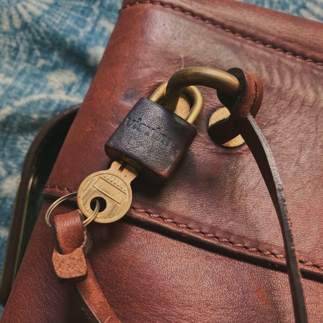 Visvim mail satchel IT, Men's Fashion, Bags, Briefcases on Carousell