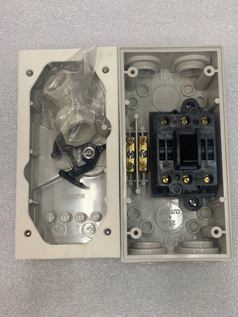 Clipsal Weatherprotected 3 Pole Surface Switch 35Amp, Everything Else ...