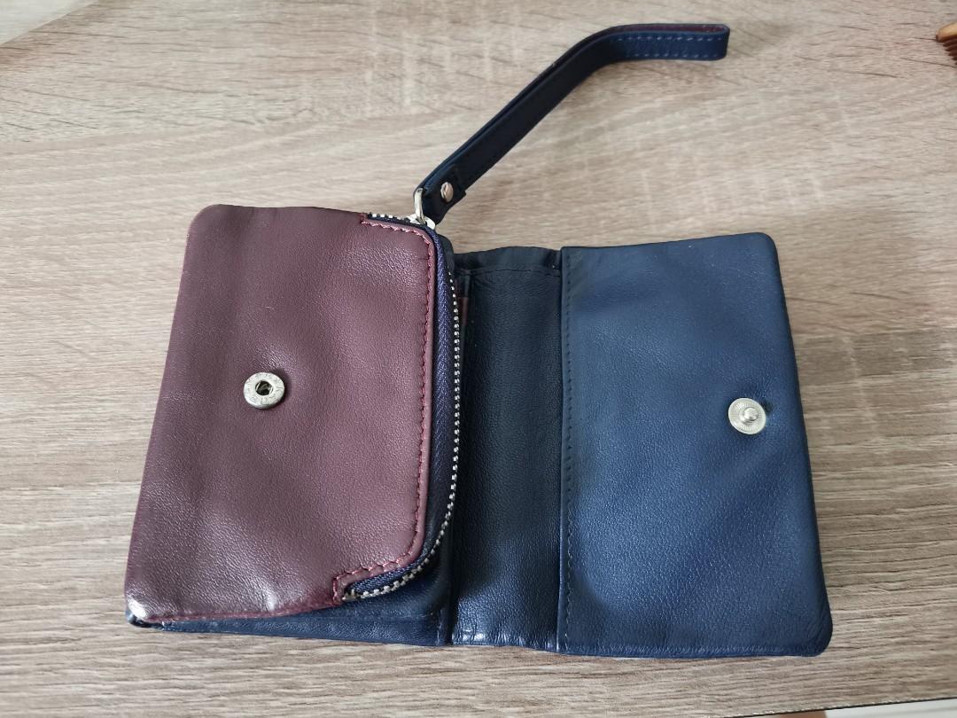 Leather Hush Puppies Trifold Wallet, Women's Fashion, Bags & Wallets ...