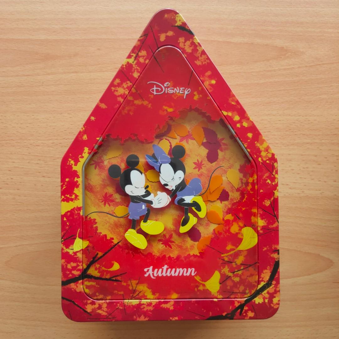 Mickey & Minnie Mouse Kit Kat Seasonal Metal Tins, Hobbies & Toys ...