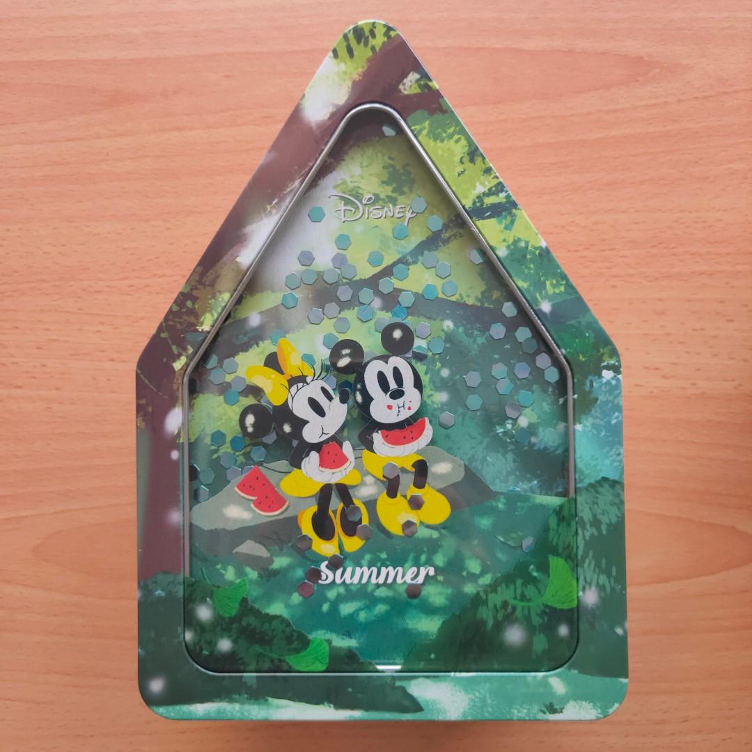 Mickey & Minnie Mouse Kit Kat Seasonal Metal Tins, Hobbies & Toys ...