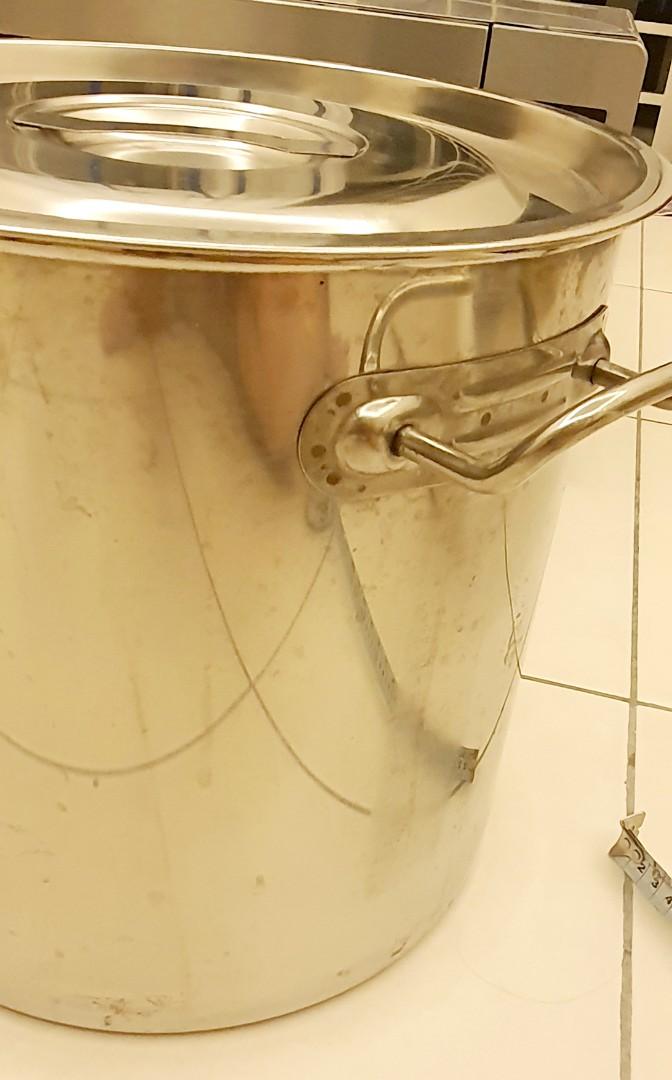 Stainless steel stock pot 30x30cm , 21lt, Furniture & Home Living ...