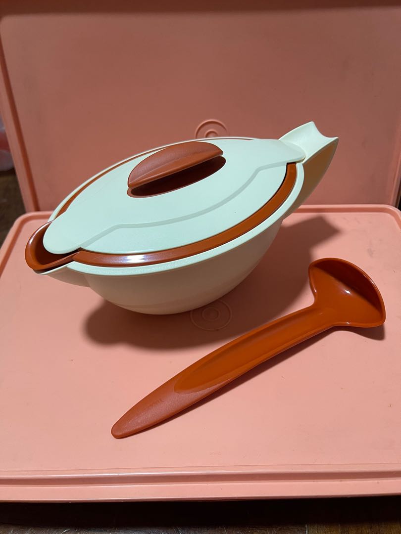 Tupperware Insulated Sauce Server, Furniture & Home Living, Kitchenware ...