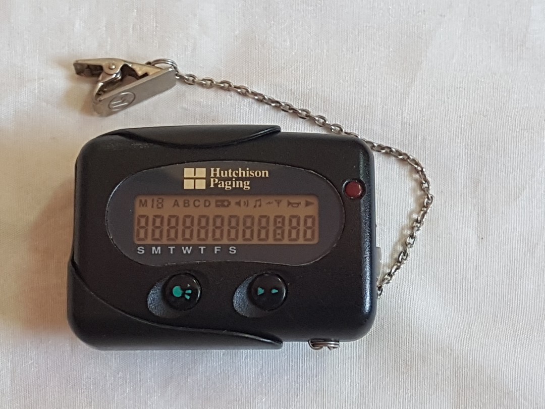 Vintage Singapore Hutchison Paging Pager, Hobbies & Toys, Memorabilia ...