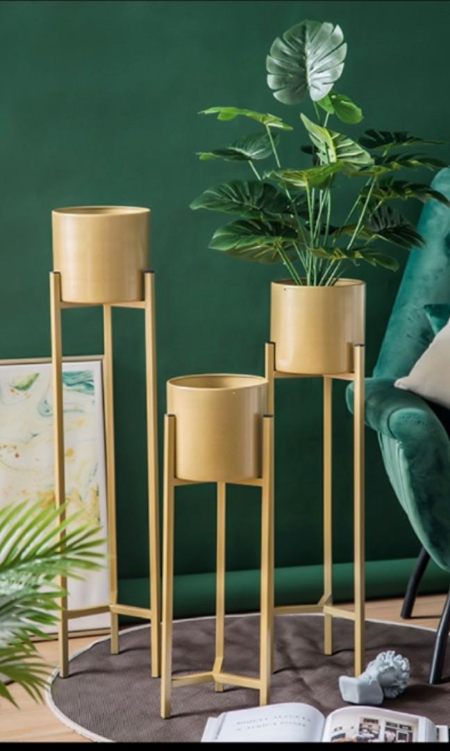 Gold Plant Pot Stand, Furniture & Home Living, Gardening, Pots ...
