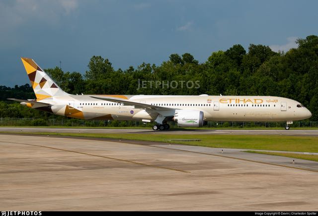 JC Wings Etihad Airways Boeing B787-10 ‘Eco Demonstrator’ Livery A6-BMI 1:400, Hobbies & Toys ...