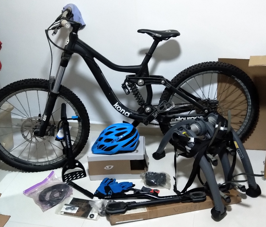 Kona Entourage with Giveaways, Sports Equipment, Bicycles & Parts ...