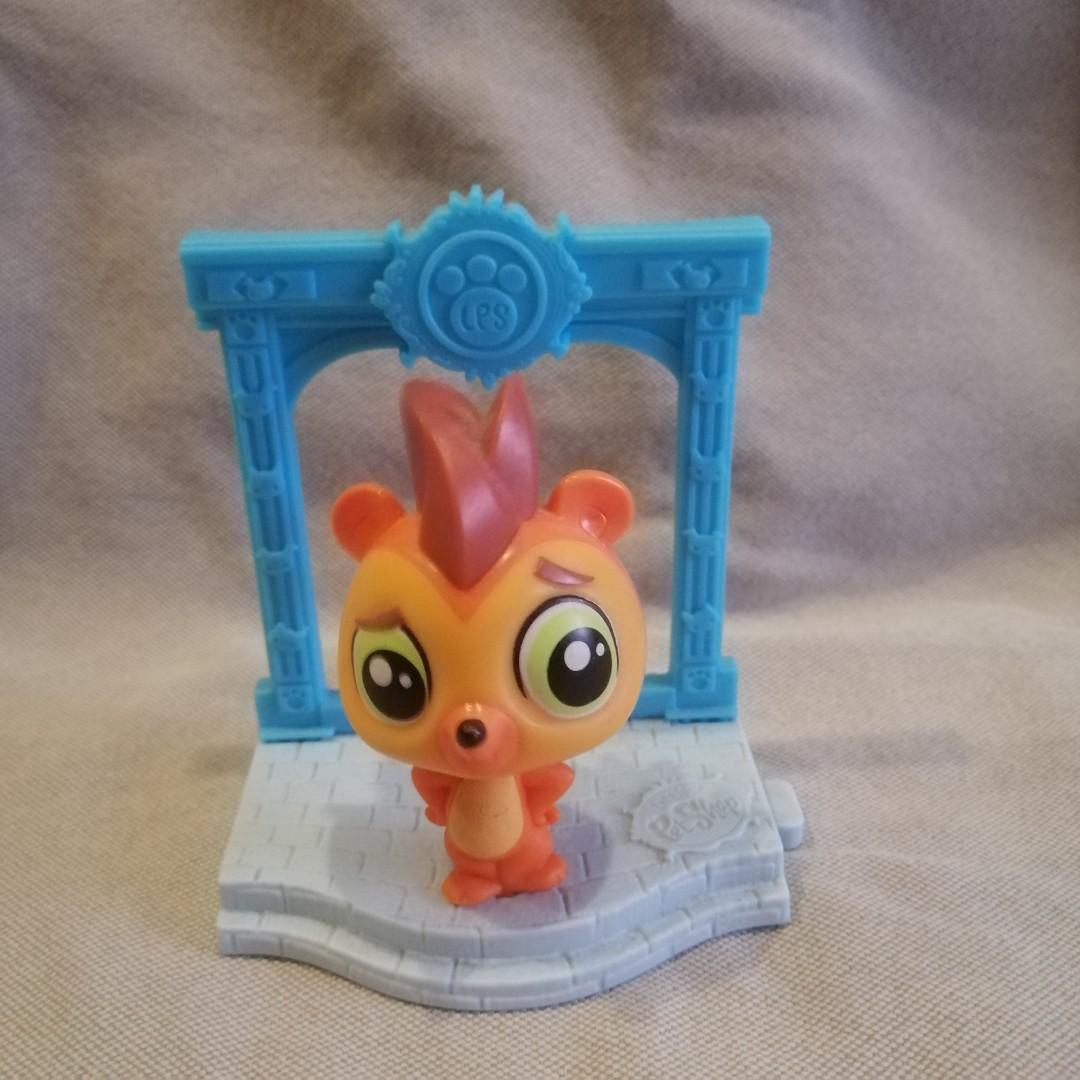 LPS bobby head figurine, Hobbies & Toys, Toys & Games on Carousell