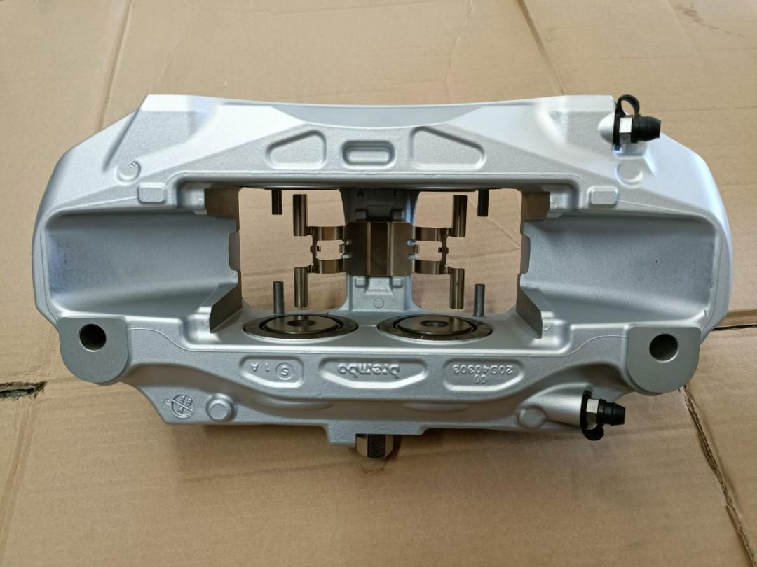 Mercedes A35 AMG Front Brake Kit For W177 , C118 , GLA , GLB on Carousell