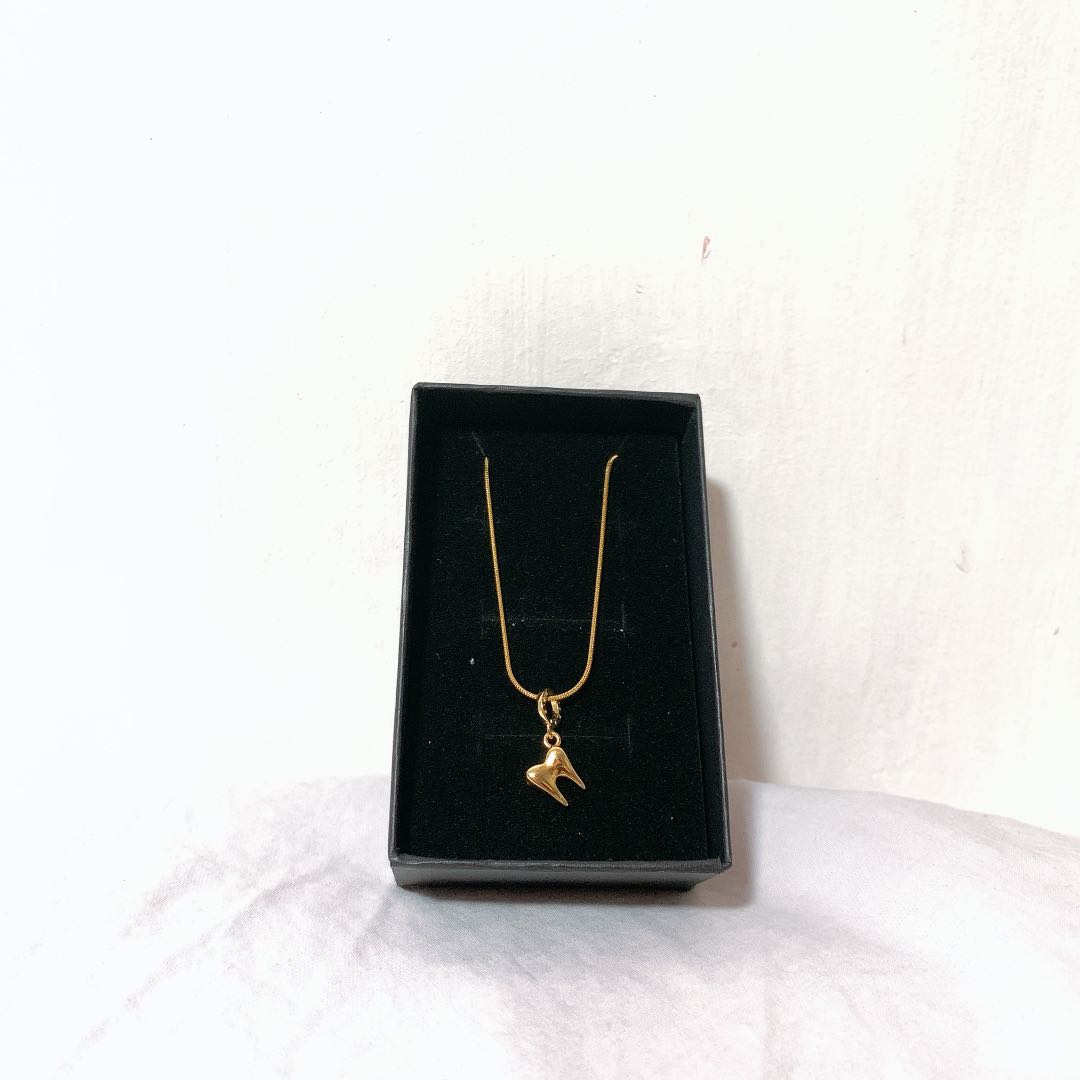 [NEW] Tala Gold Fancy Tooth pendant Necklace, Women's Fashion, Jewelry ...