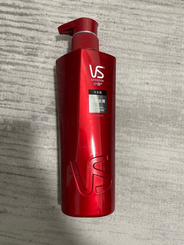 New VS shampoo, Beauty & Personal Care, Bath & Body, Body Care on Carousell