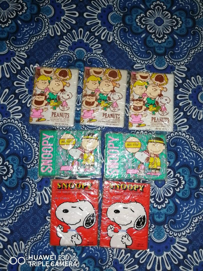 1985 Peanuts Snoopy ID Holder, Hobbies & Toys, Memorabilia ...