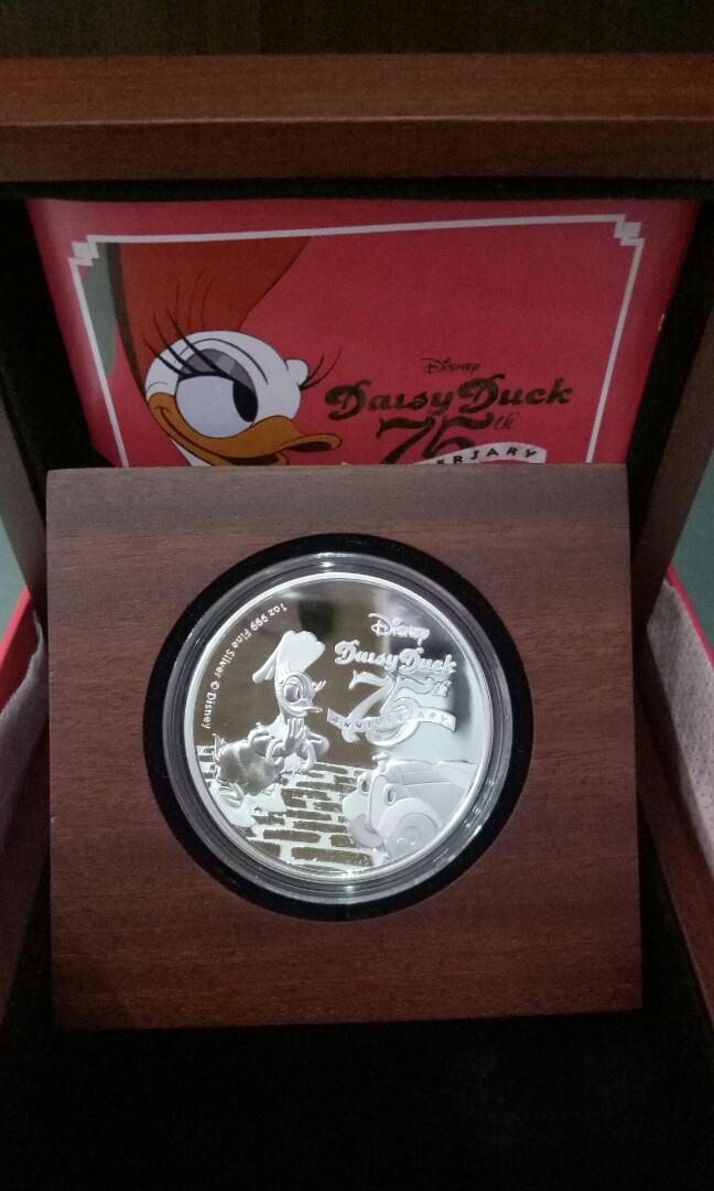 Disney 1/4 Oz Gold Coin - Daisy Duck 75th Anniversary And silver 1 oz ...