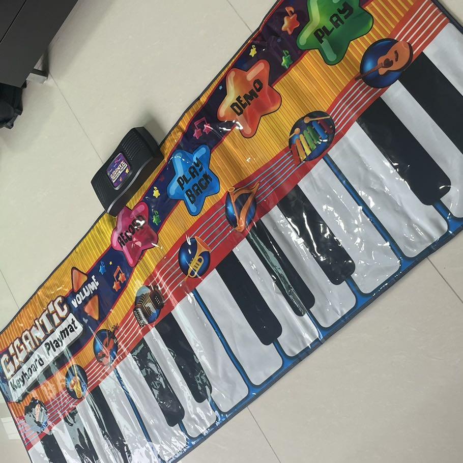 Hamleys Gigantic Keyboard Playmat, Everything Else on Carousell