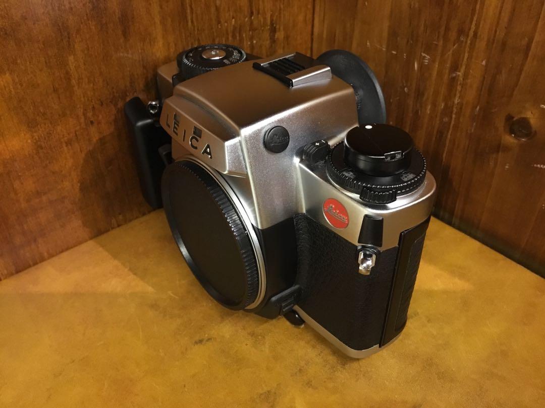 Leica R6 with Vertical Grip(1775995), Photography, Cameras on Carousell