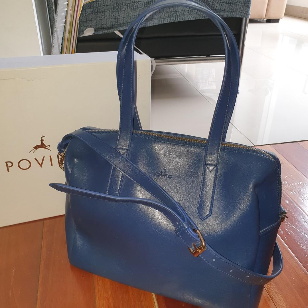 Povilo bag navy very good condition no kikis, Fesyen Wanita, Tas ...