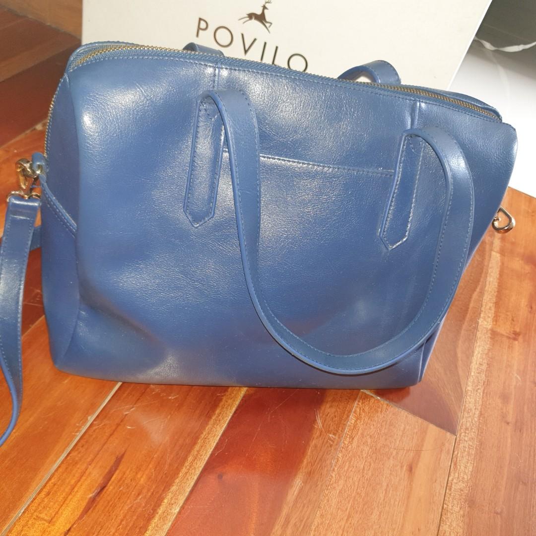 Povilo bag navy very good condition no kikis, Fesyen Wanita, Tas ...