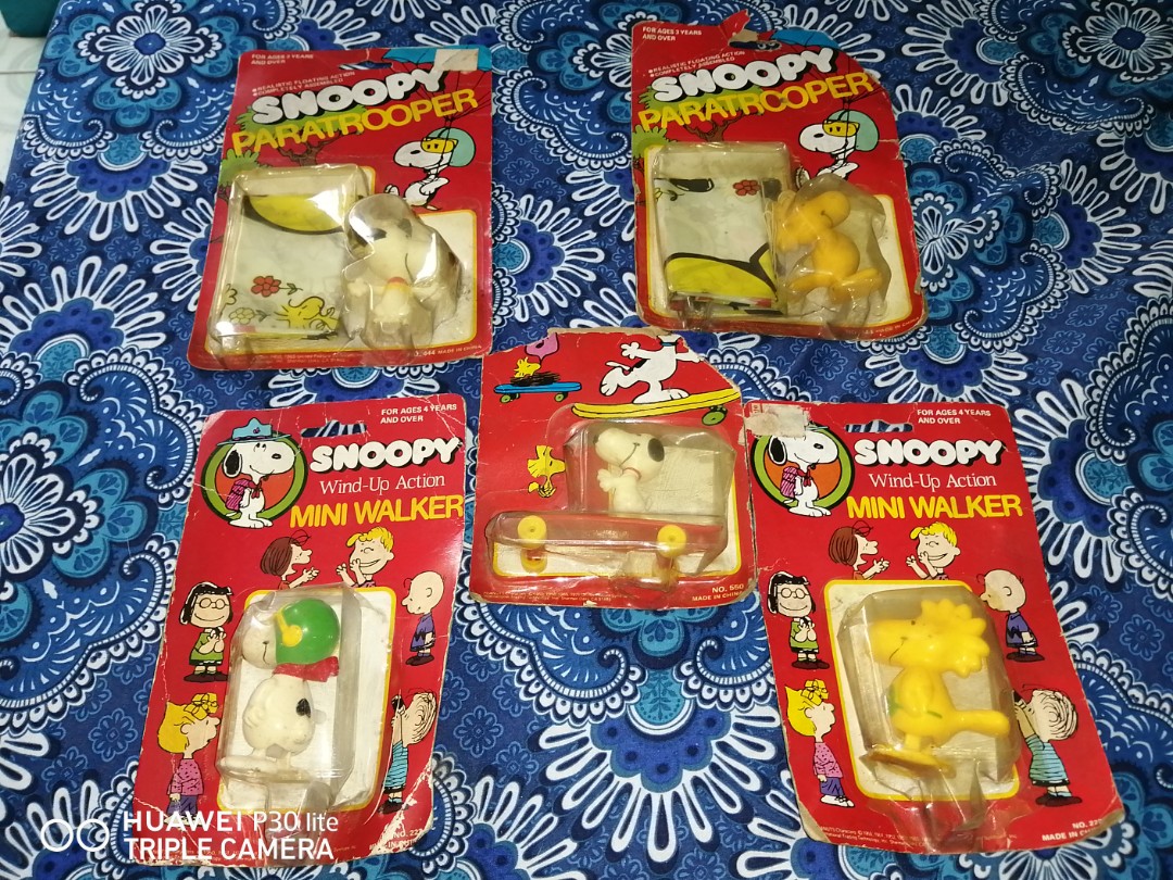1950 to 1971 Edition Vintage Rare Snoopy and Woody Paratrooper Mini Walker Skateboard, Hobbies ...